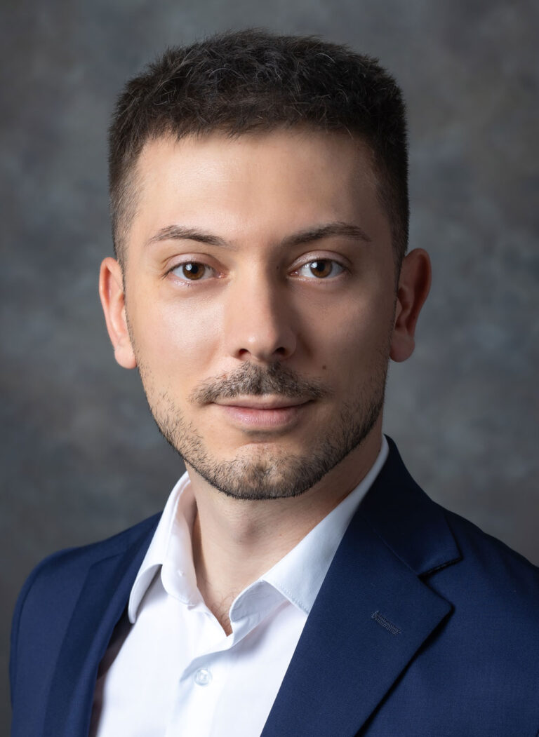 Senior Associates - D&B David si Baias